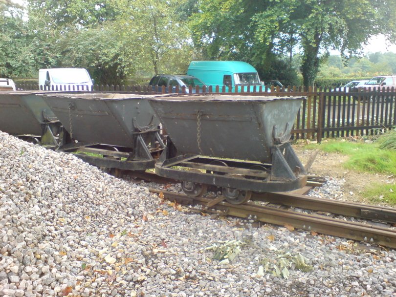 Skip Wagons at Rees Road - Narrow Gauge railway Photo Gallery