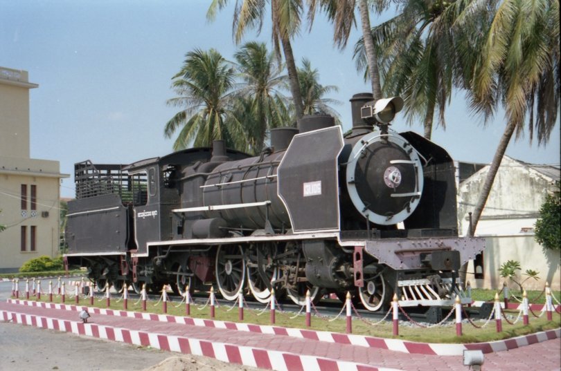 Plinthed at Phnom Penh - Narrow Gauge railway Photo Gallery