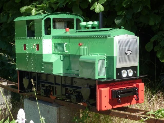 Upnor Castle on Five - Narrow Gauge railway Photo Gallery