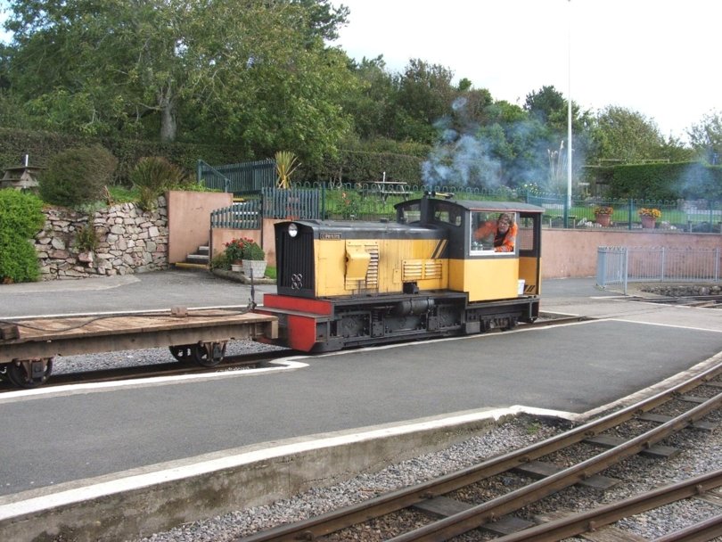 Engineers Diesel - Narrow Gauge railway Photo Gallery