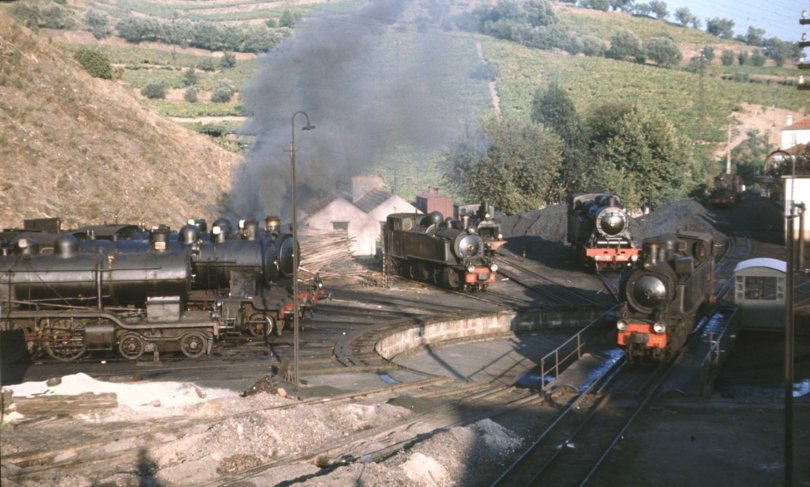 Regua - Narrow Gauge railway Photo Gallery