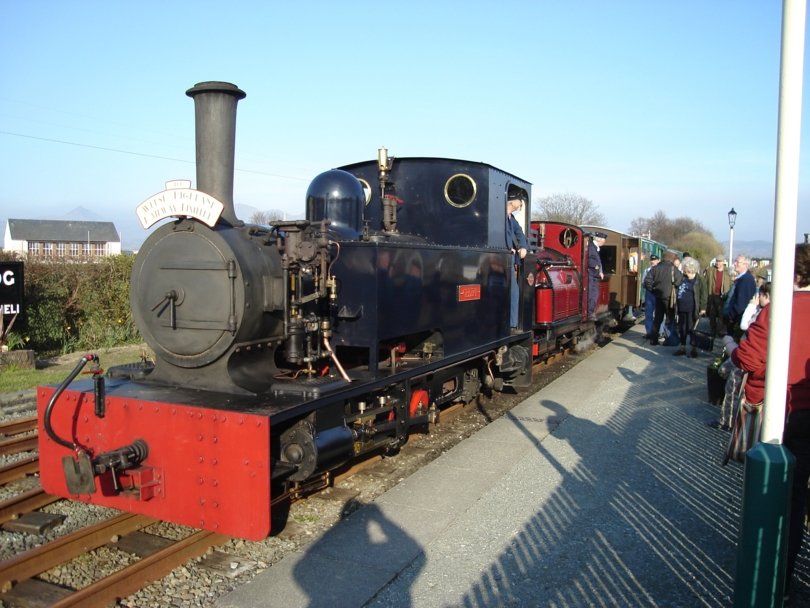 Back at Port - Narrow Gauge railway Photo Gallery