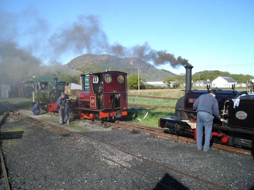 Heavy smokers (2) - Narrow Gauge railway Photo Gallery