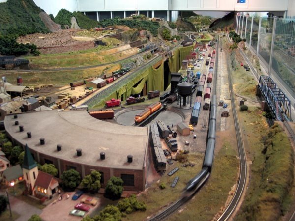 Roundhouse - Narrow Gauge railway Photo Gallery