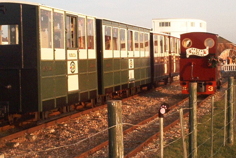 Jack running round its train at eastoke corner - Narrow Gauge railway ...